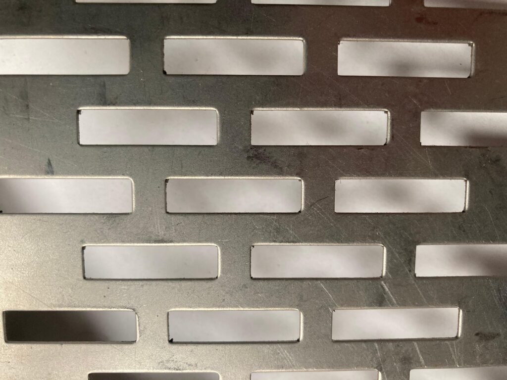 Lámina perforada – dena manufactura